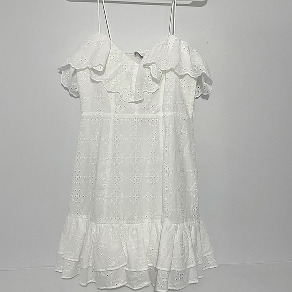 Zara | Dresses | Zara White Embroidered Ruffle Dress | Poshmark